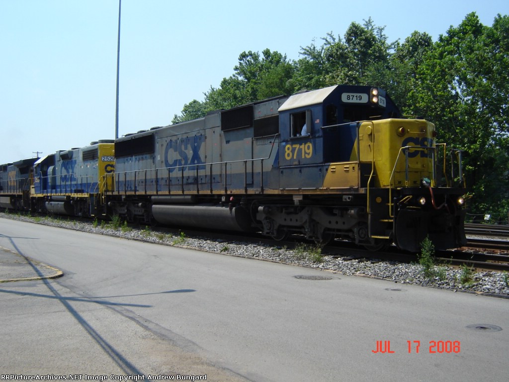 CSX 8719 EMD SD60 July 17, 2008